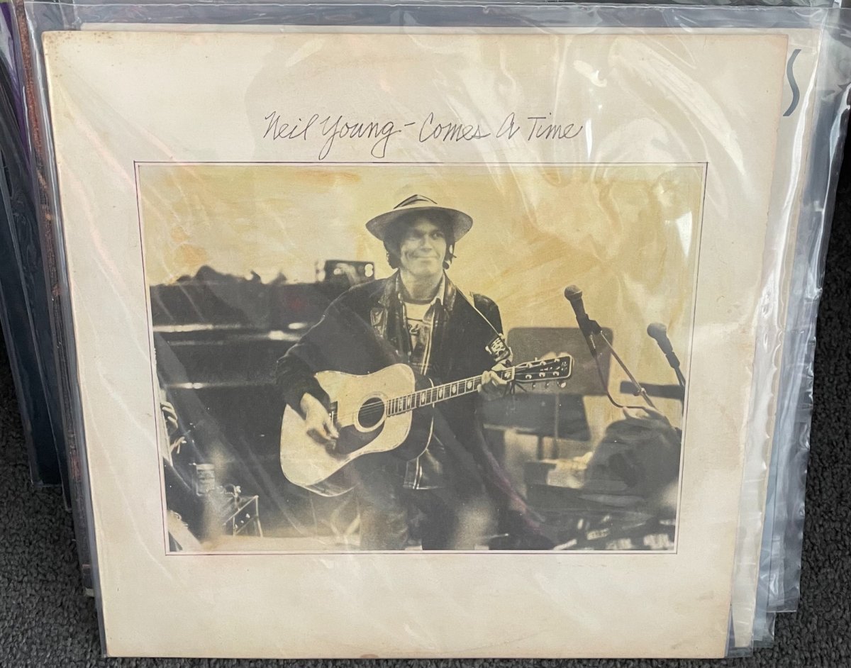FS: LP Neil Young comes a time |﻿ Vinyl, CD, and Blu-ray