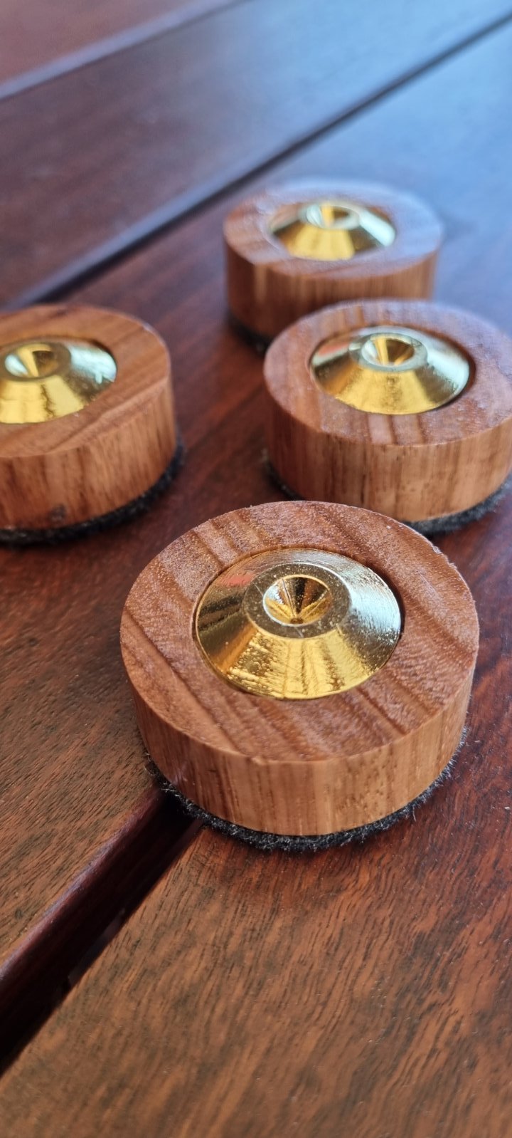 FS: Brand new HiFi Rack with Spiked feet/base (with 4 x Shelves) - Hi ...