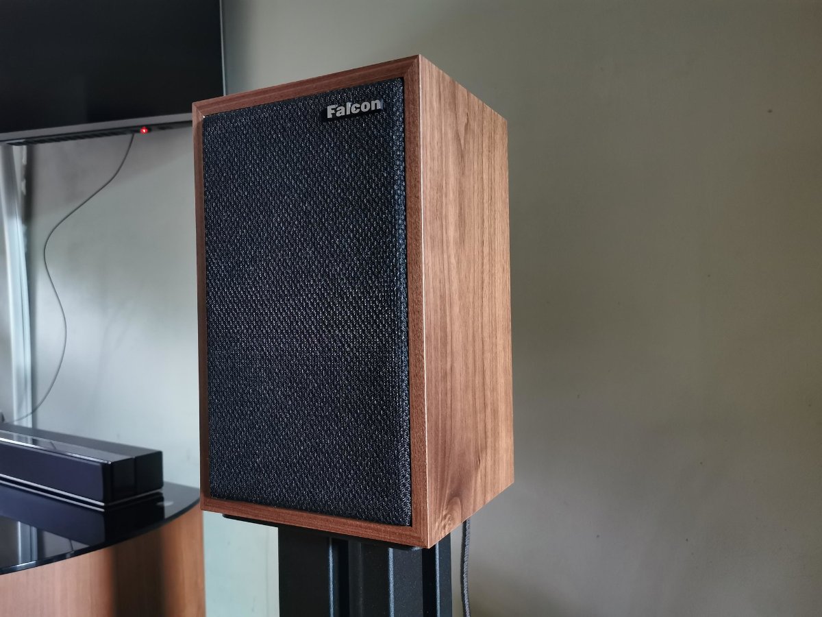 FS: Falcon ls3/5a walnut |﻿ Stereo, Home Cinema, Headphones Components