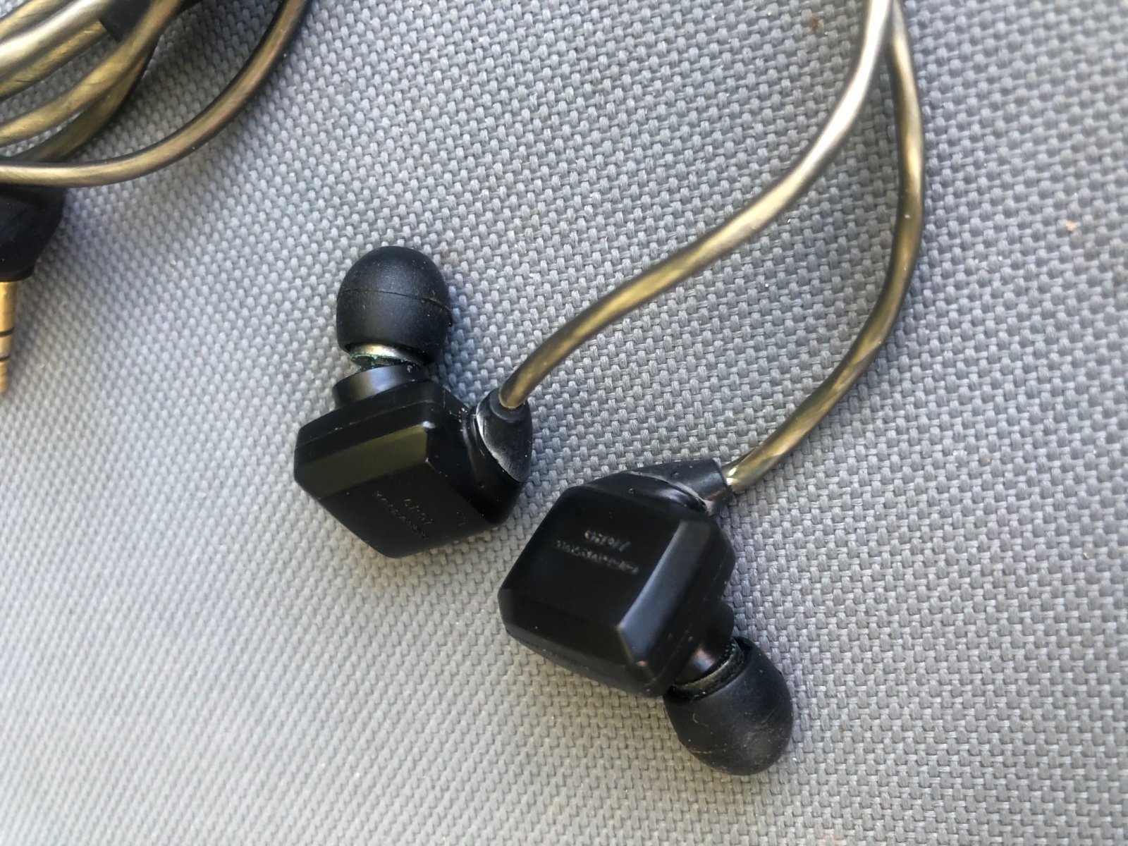 FS: VSonic GR07 IEM - Stereo, Home Cinema, Headphones Components ...