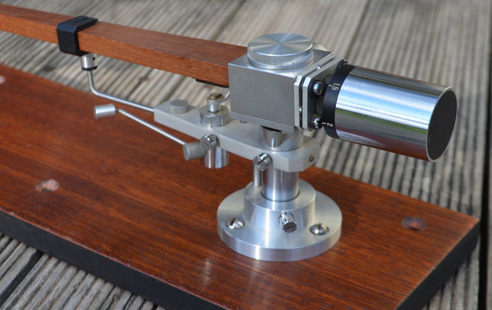 Grace G714 Unipivot timber tonearm with Decca London Gold cartridge ...