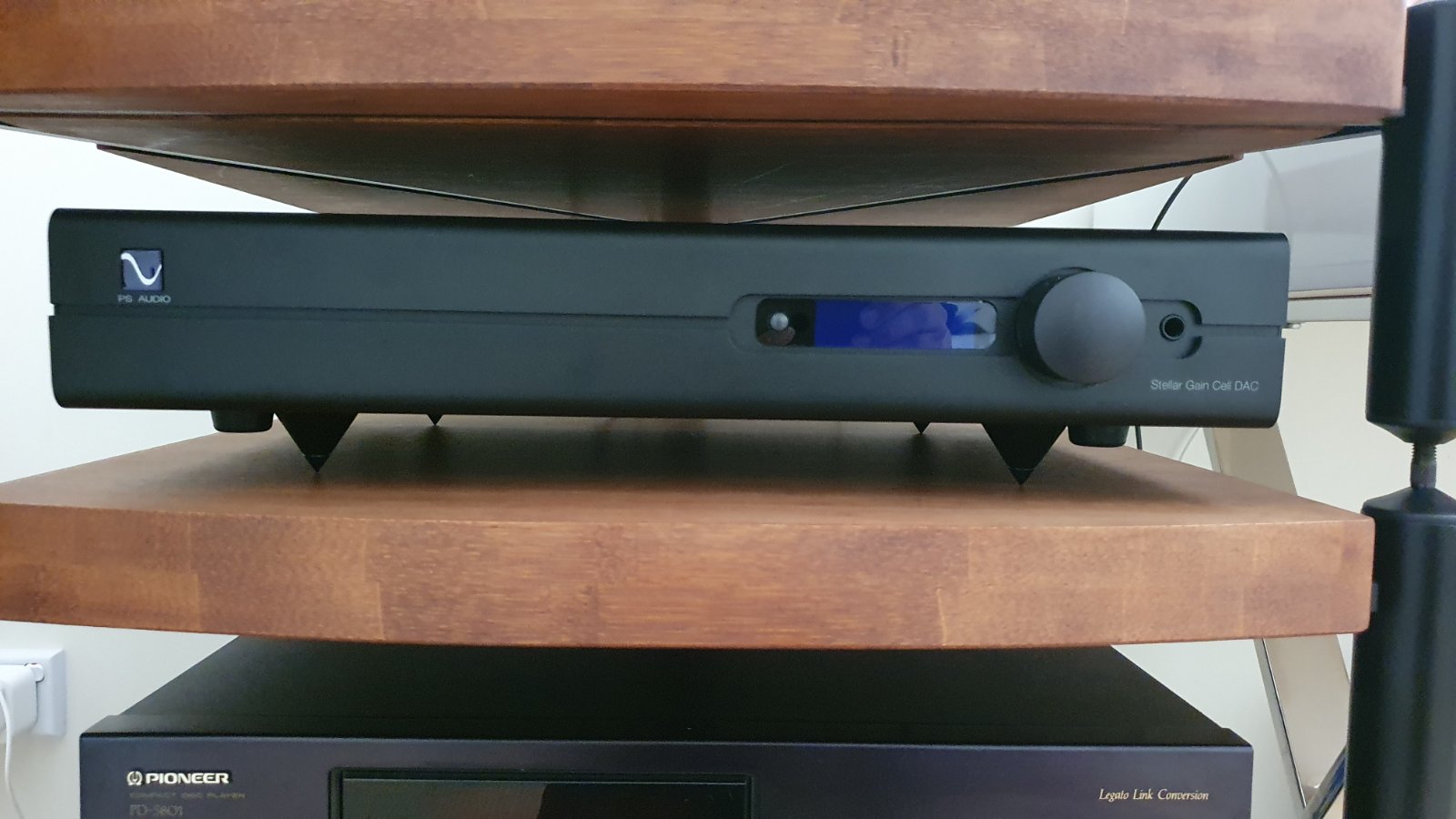 FS: PS Audio Stellar Gain Cell DAC & PS Audio S-300 Power Amplifier ...