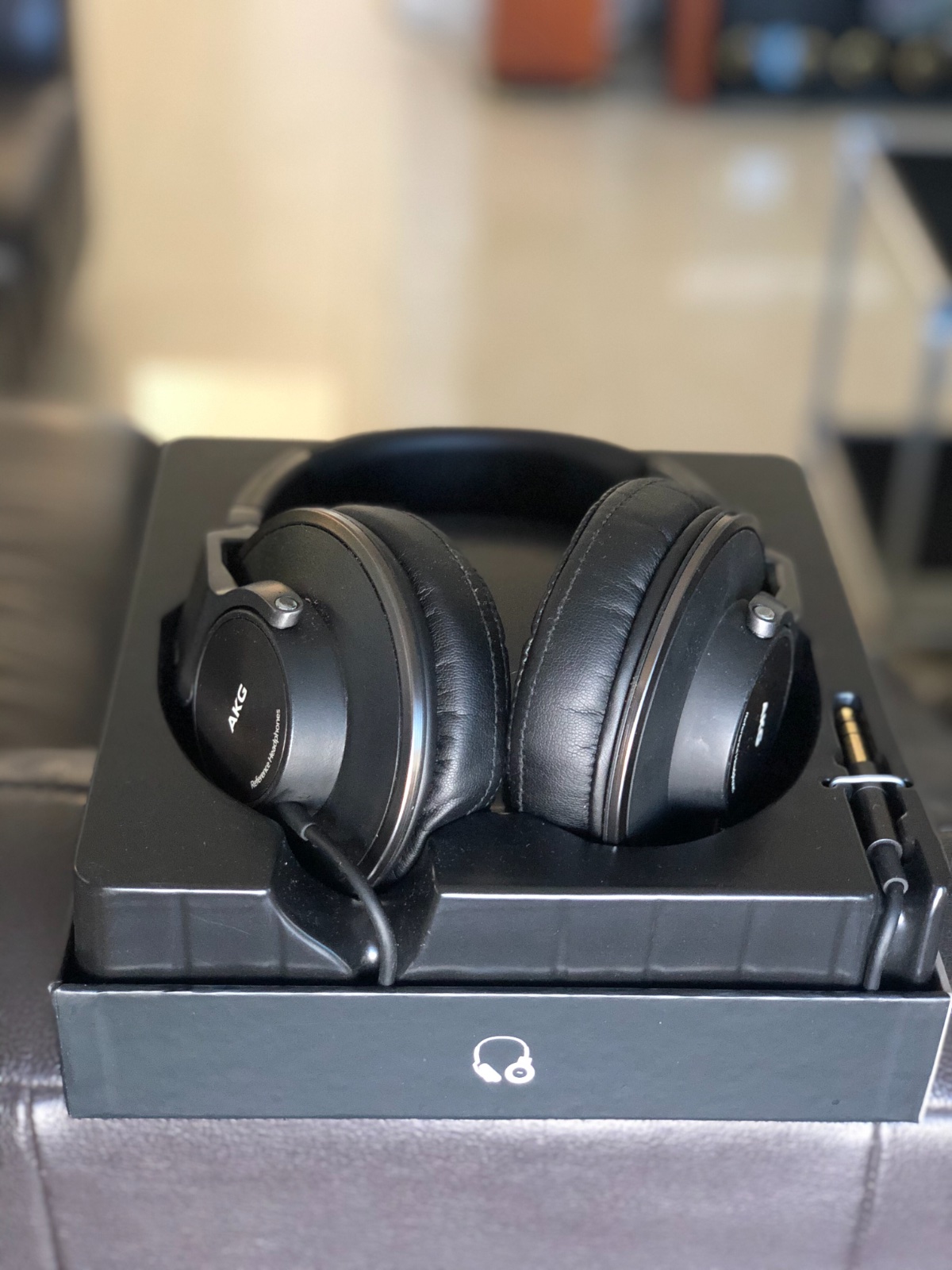 FS: AKG K550 Mark II Closed Back Reference Class Headphones - Stereo ...