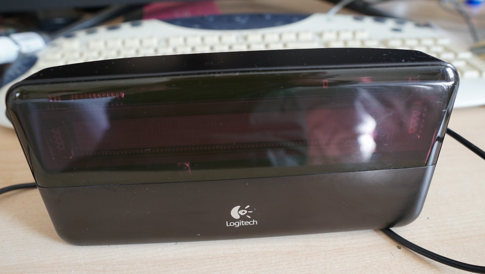 Logitech Squeezebox Classic Wireless Network Music Player - Stereo ...