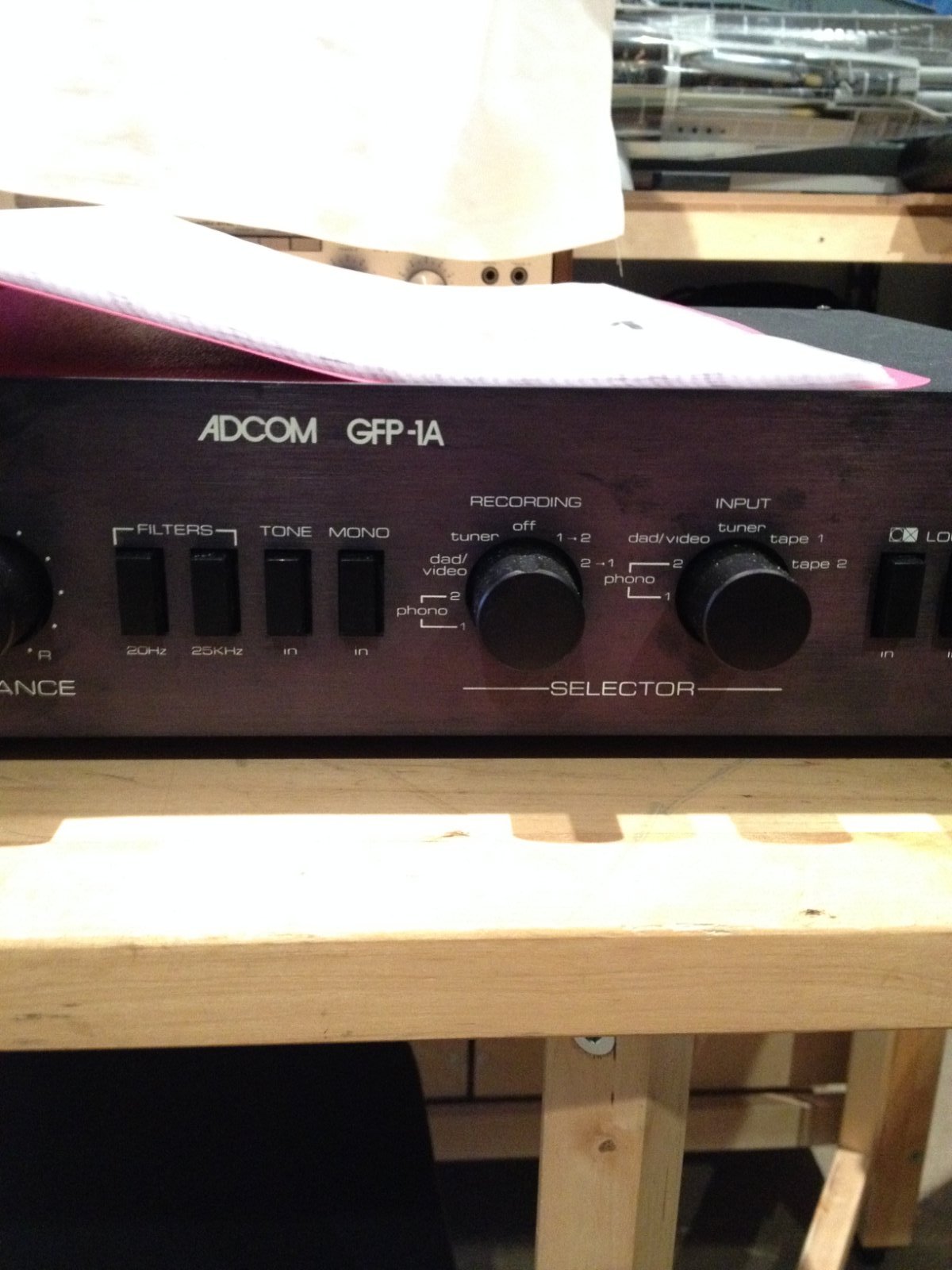 ADCOM GFP-1A PRE AMPLIFIER - Stereo, Home Cinema, Headphones Components ...