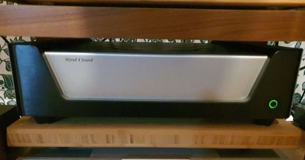 Reduced: Wyred 4 Sound Pre-Amp and Power Amp |﻿ Stereo, Home Cinema ...