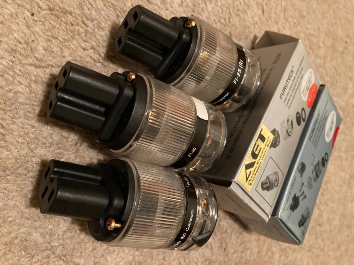 FS: FURUTECH FI-25 15 AMP IEC mains plug |﻿ Hi-Fi and Cinema Cables ...