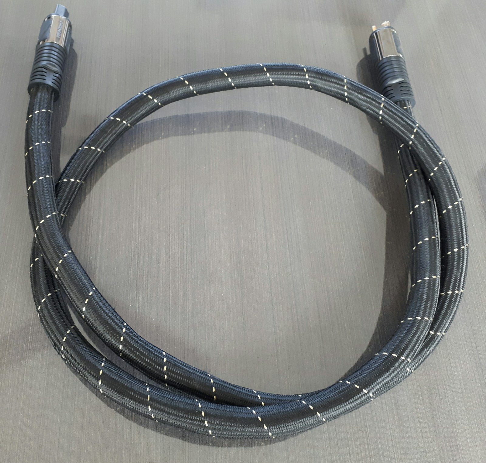 SOLD: FS: Power Cable - PS Audio Perfectwave AC12 (2m) - Hi-Fi and ...