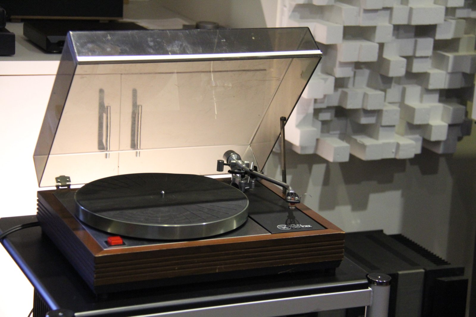 FS: Linn Sondak LP12 Turntable - Commercial Classifieds - StereoNET