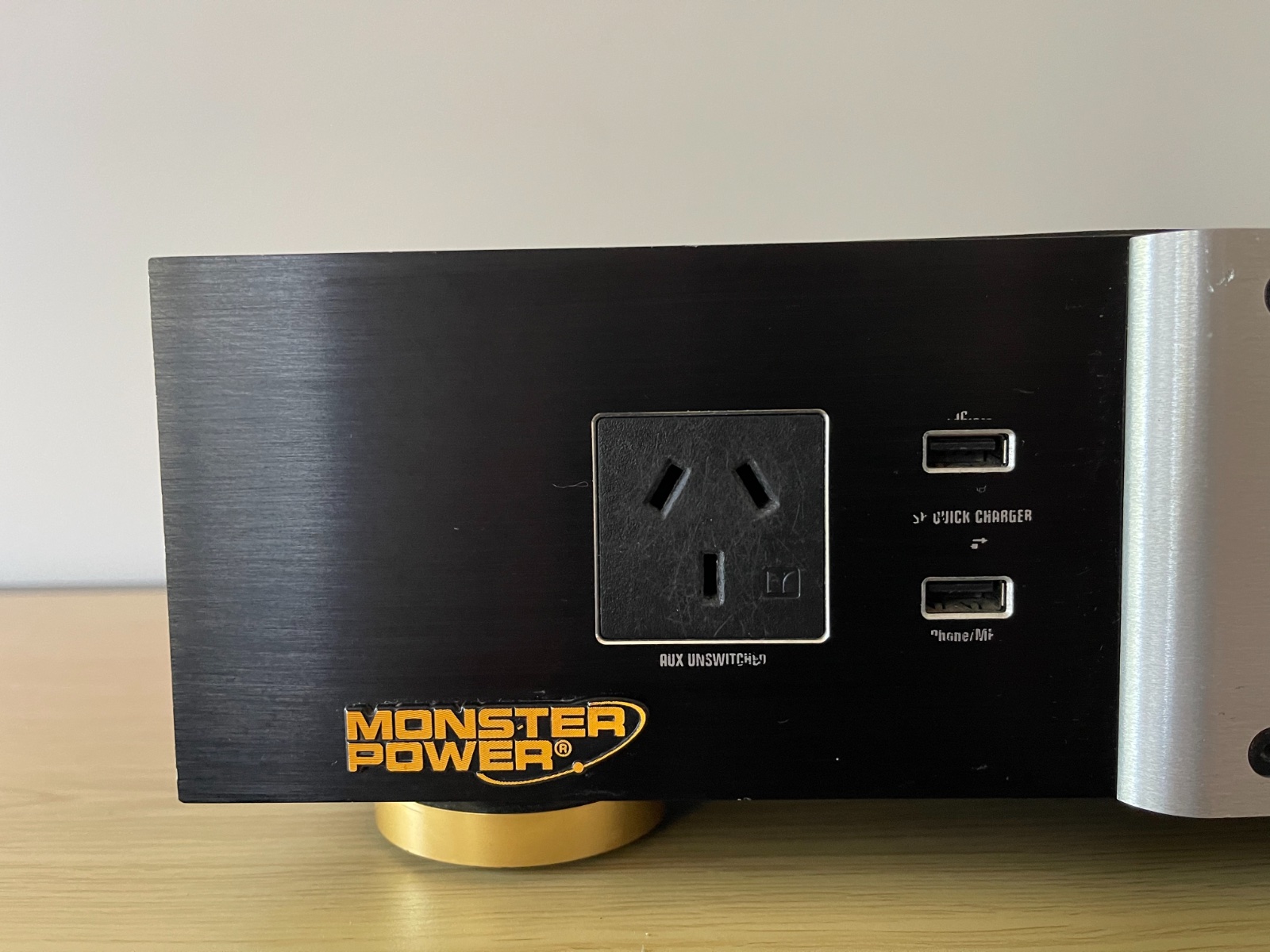 Monster HDP 1750G+ Power center - Stereo, Home Cinema, Headphones ...