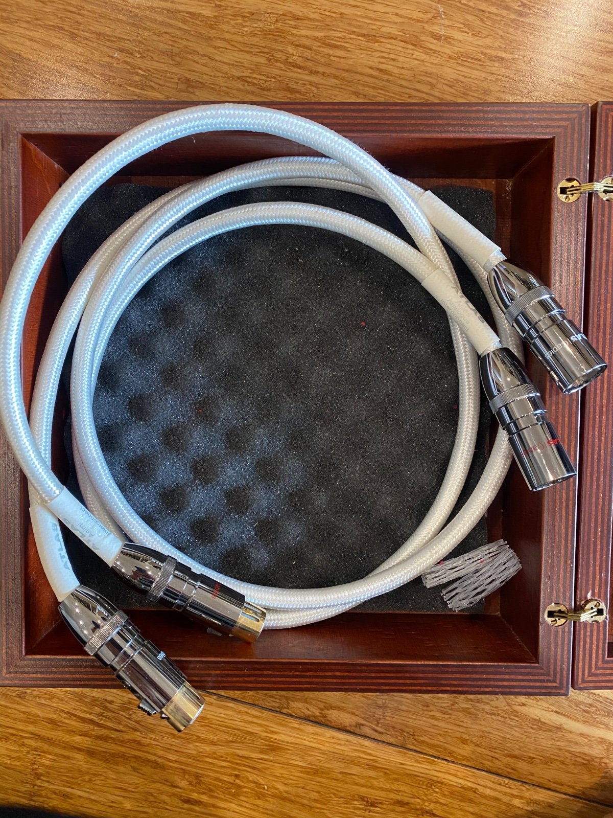 ATLAS ASIMI XLR cable 1 meter - Hi-Fi and Cinema Cables & Accessories ...