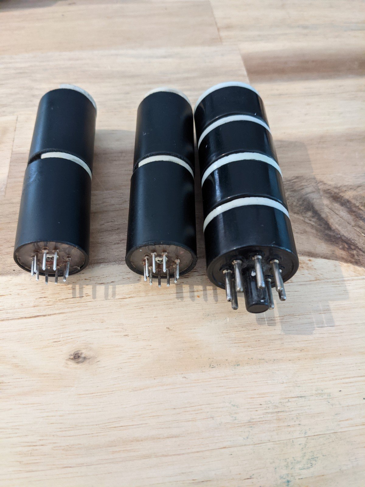 FS: Socket Savers - 4 x 9 pin + 4 x 6 pin (deyan Head-fi) |﻿ Hi-Fi and ...