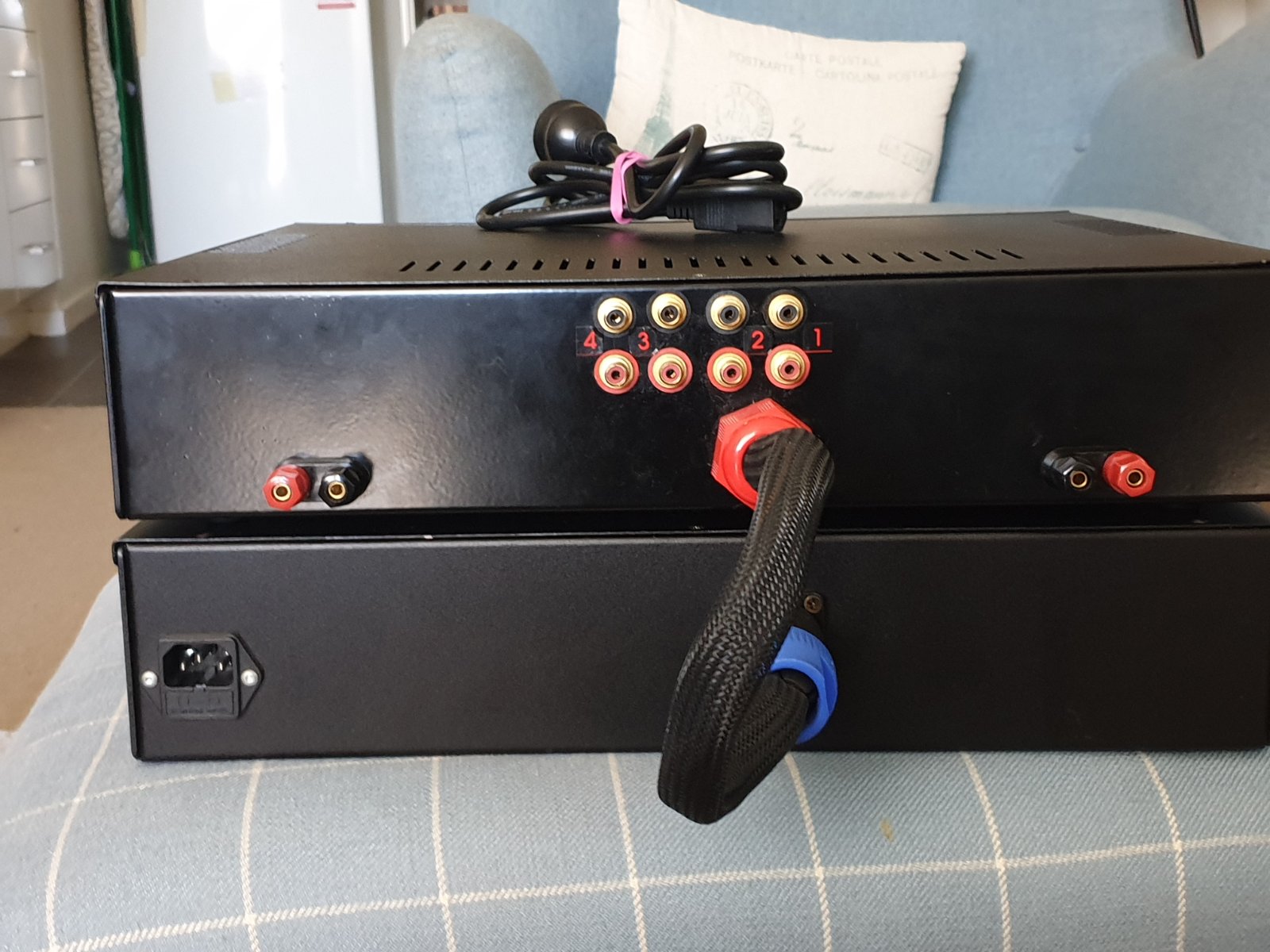 Bill Crampton - Naquadria integrated amplifier - Stereo, Home Cinema ...