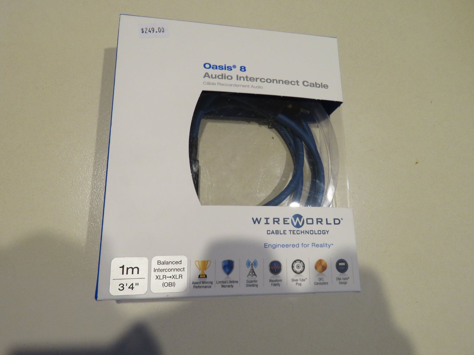 FS: WireWorld Oasis 8 XLR Balanced Audio Analogue Interconnects x 1 Metre - Hi-Fi and Cinema ...
