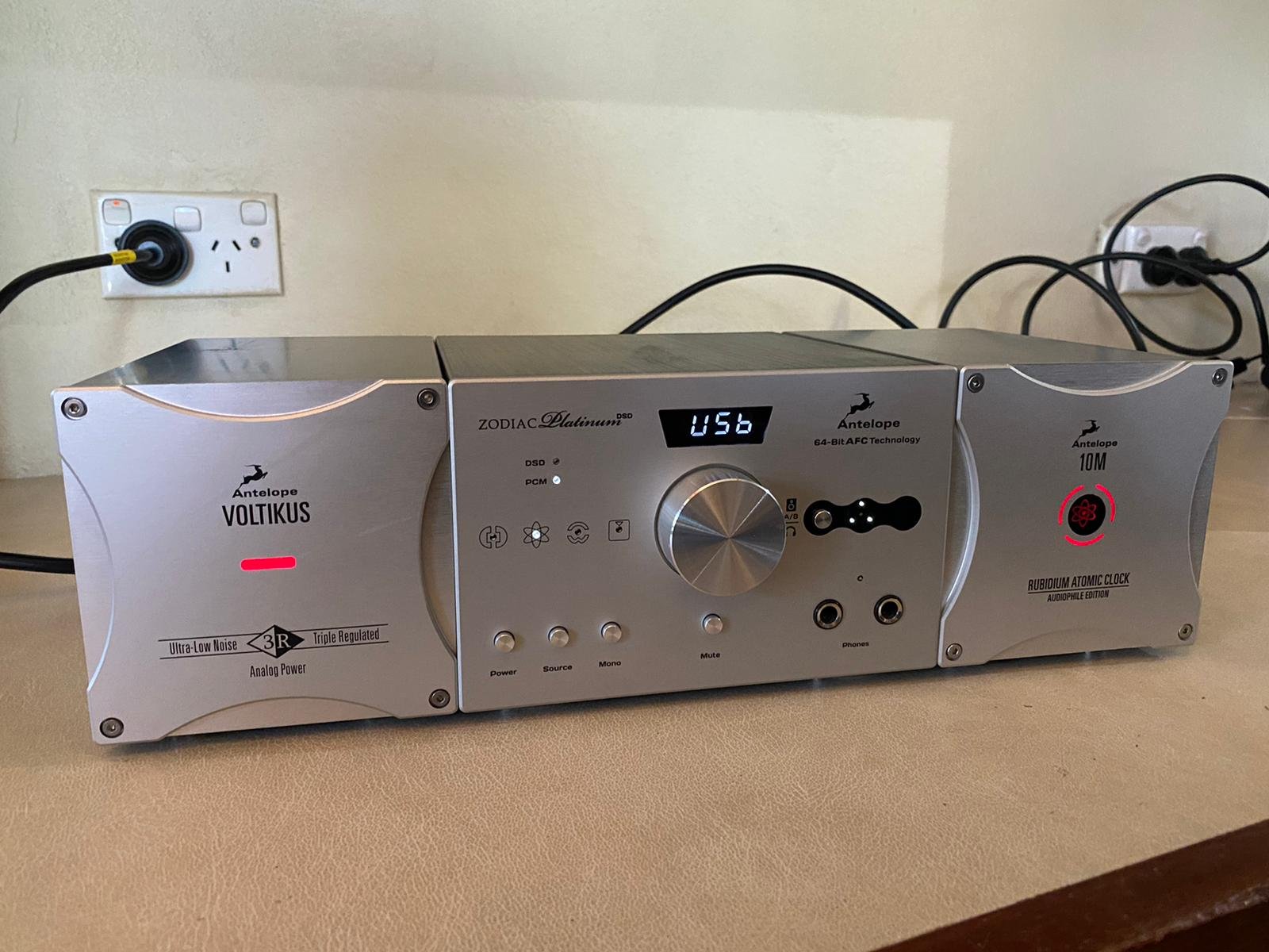 Antelope Zodiac Platinum + 10M Atomic Clock DAC / Pre Amp |﻿ Stereo ...