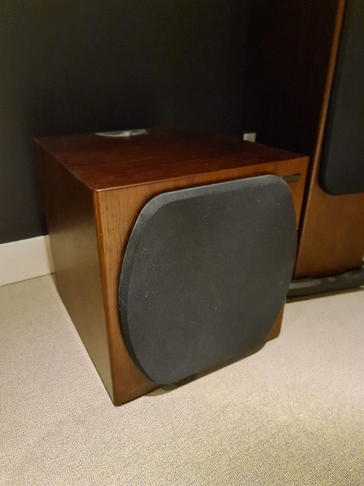 FS: Monitor Audio Gold Series Subwoofer in Walnut |﻿ Stereo, Home ...