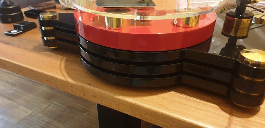 FS: Turntable with Helius Aureus Limited Edition Tonearm - Stereo, Home Cinema, Headphones ...