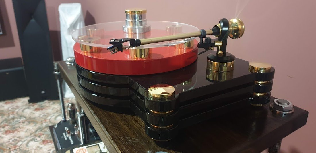 FS: Turntable with Helius Aureus Limited Edition Tonearm - Stereo, Home ...