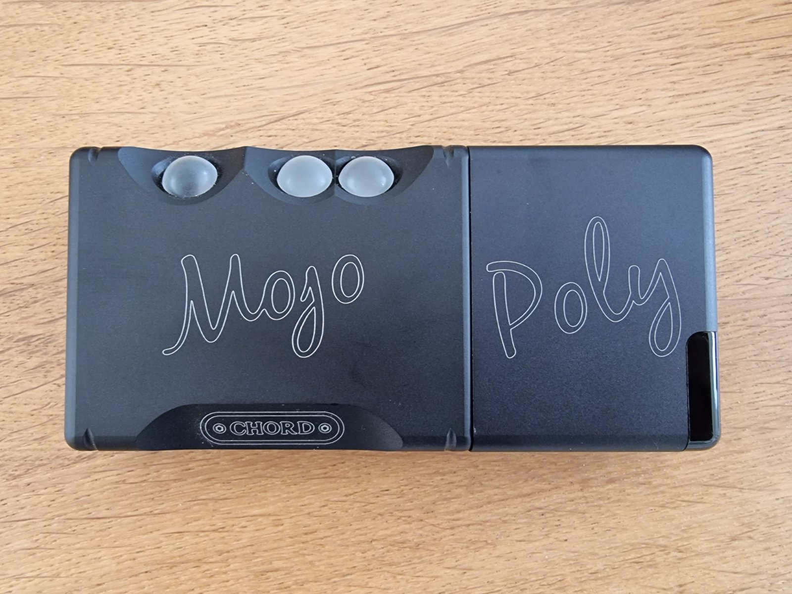Chord Mojo & Poly with case USB adapter and assorted connection cables ...