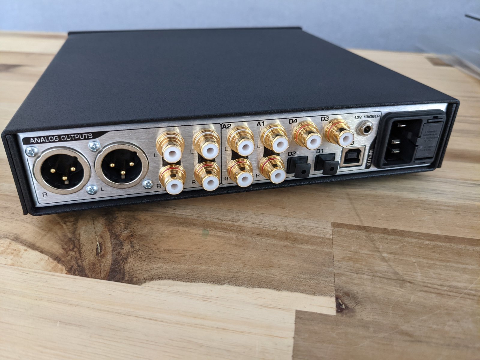 FS: Benchmark DAC3 HGC - Dac + Preamp + Head Amp - Stereo, Home Cinema ...