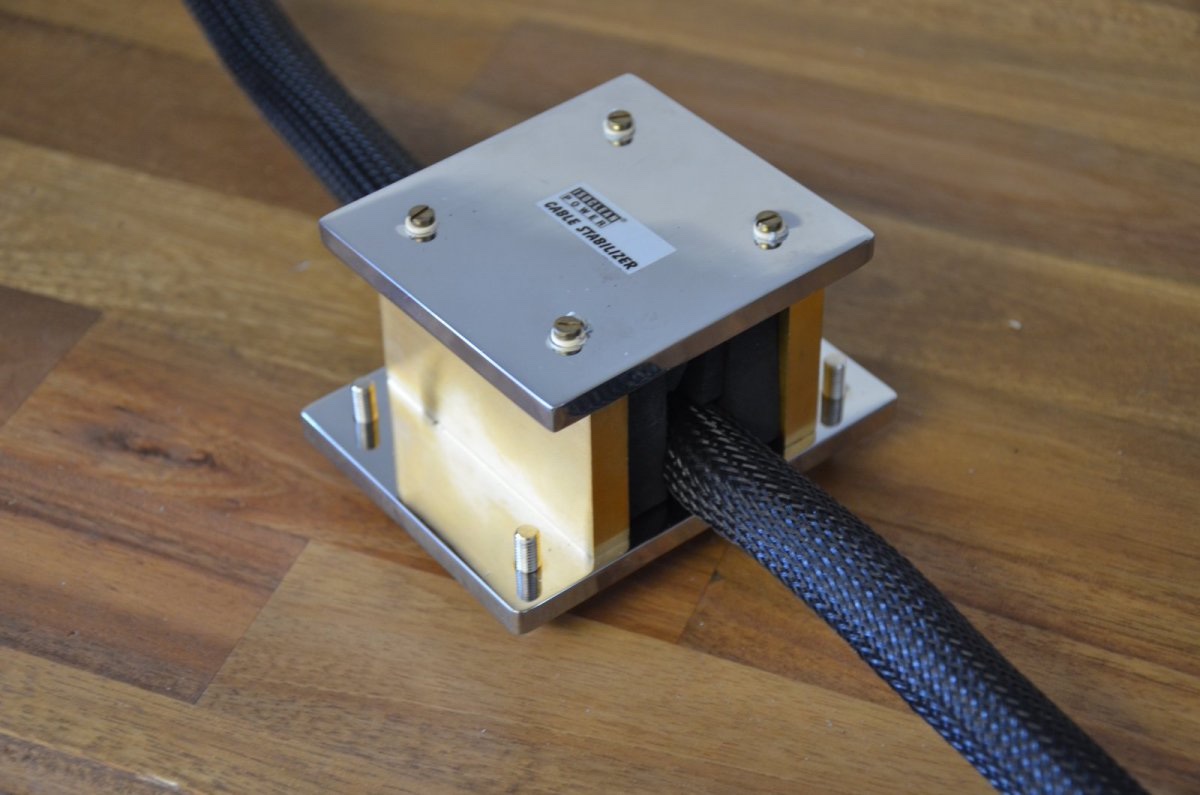 ISOCLEAN CABLE STABILIZER CS-128 x4 - Hi-Fi and Cinema Cables ...