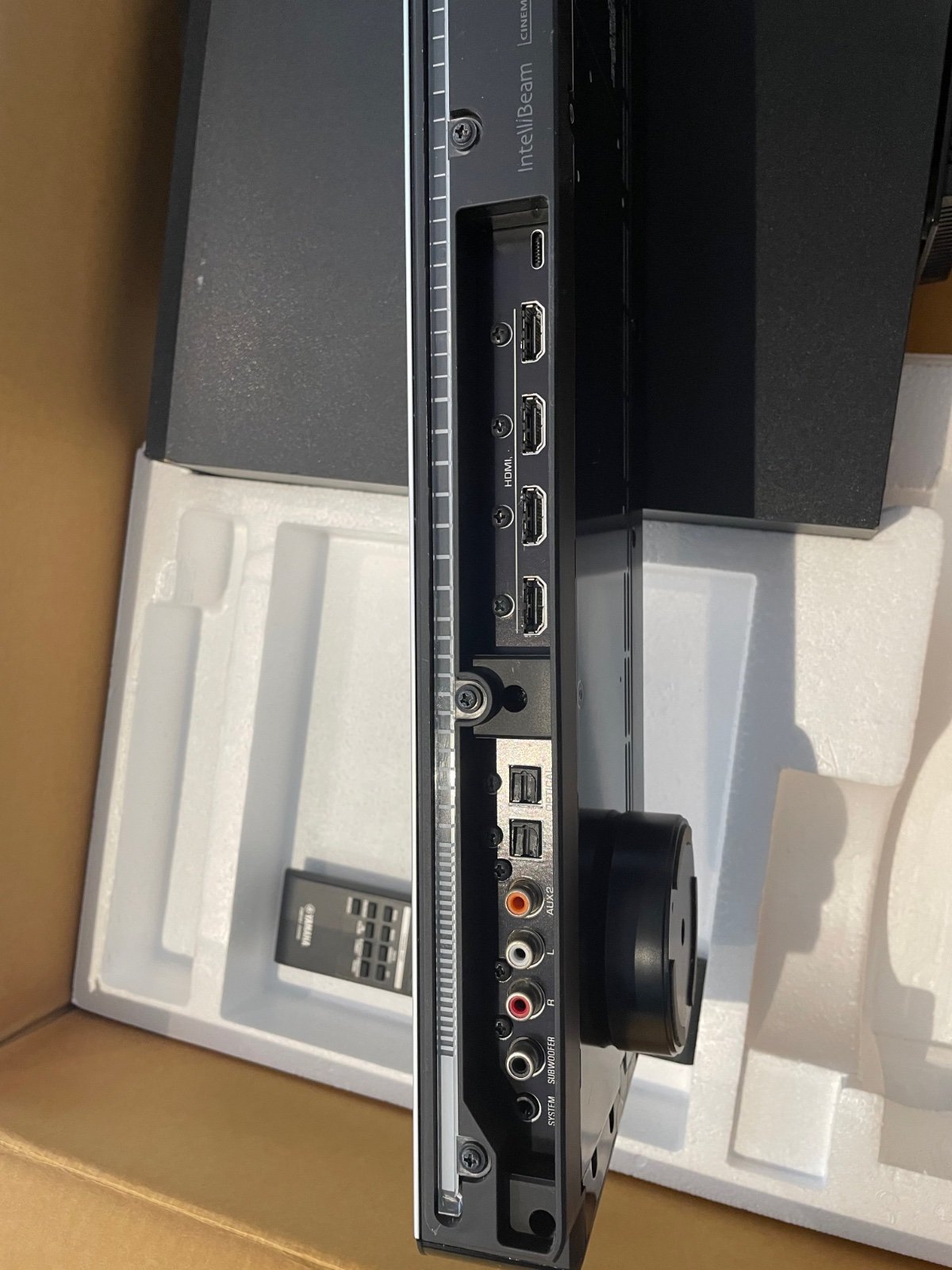 Yamaha YSP-2500 soundbar and wireless subwoofer - Stereo, Home Cinema ...