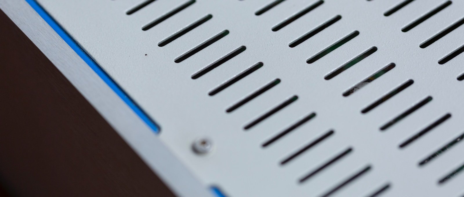 FS: PLINIUS 9200 integrated amplifier - late model with phono & XLR ...