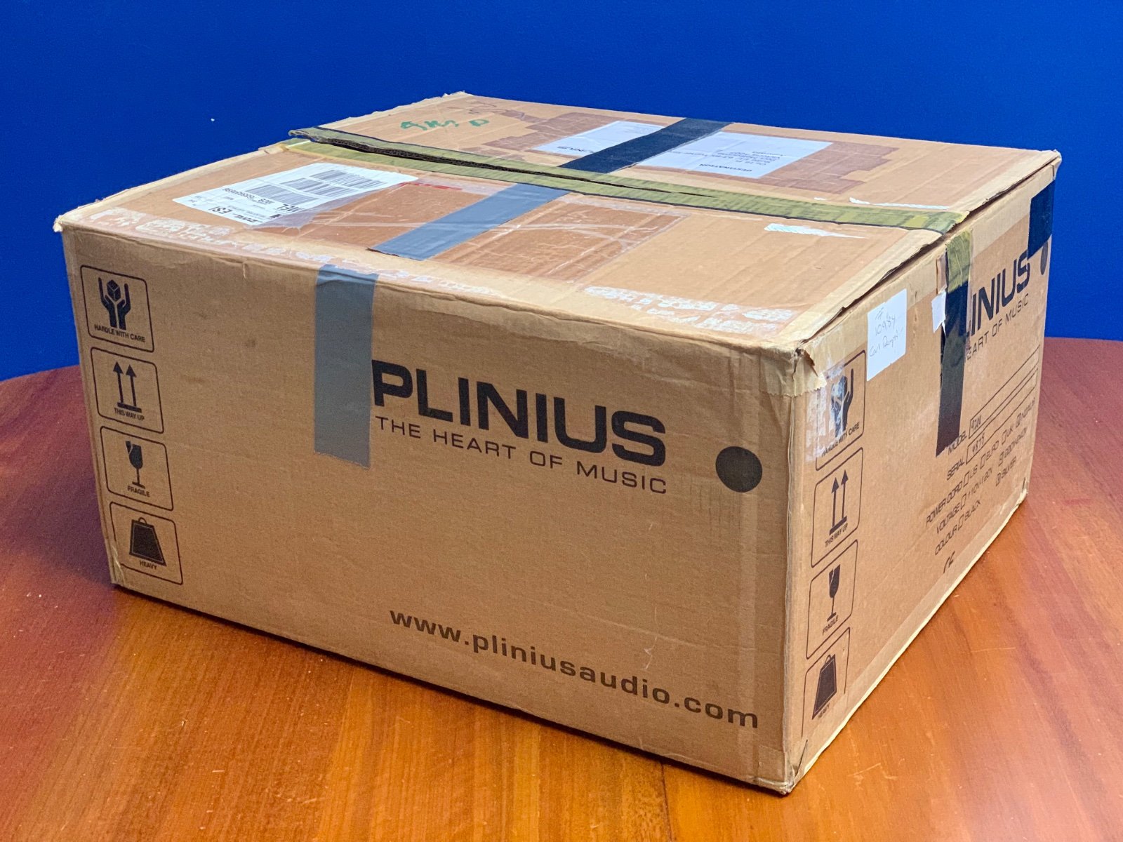 FS: PLINIUS 9200 integrated amplifier - late model with phono & XLR ...