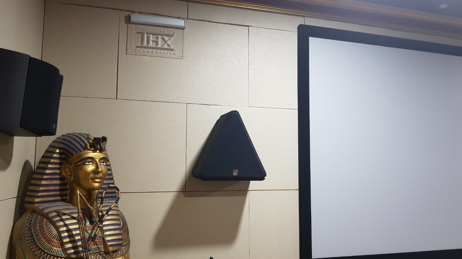 FS: Visualax 110 inch 16:9 high contrast projector screen grey ...
