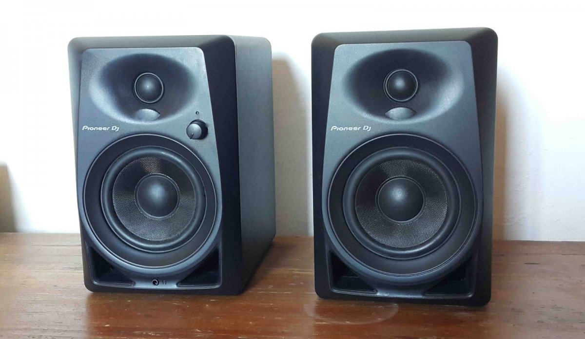 FS: Pioneer DM40 4 Active Studio Monitors (Pair) |﻿ Stereo, Home Cinema ...