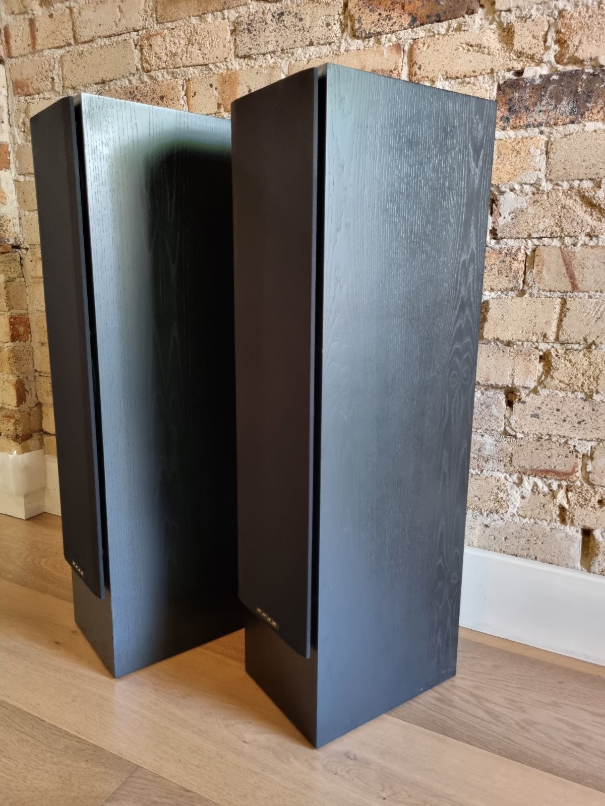 FS: Krix Lyrix Gold Floorstanders (Black) - Stereo, Home Cinema ...