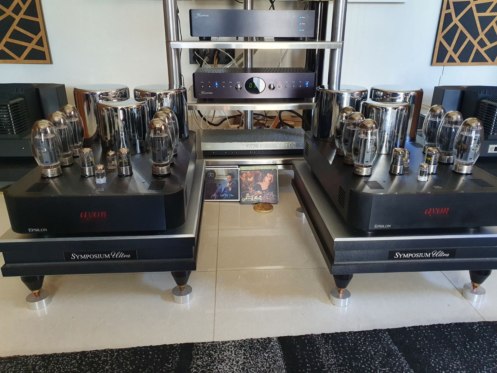 FS: Ayon audio Epsilon Evolution tube mono blocks amplifiers or ...