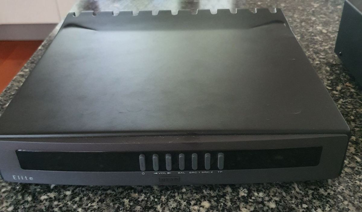 Quad Elite Integrated Amplifier - Stereo, Home Cinema, Headphones ...