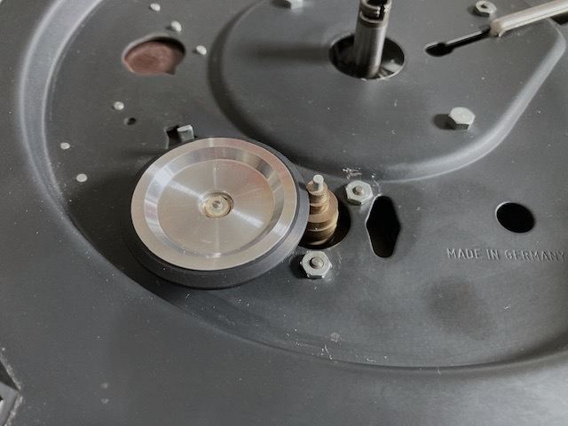 FS: DUAL 1009 SK Idler Turntable with white solid plinth and New ...