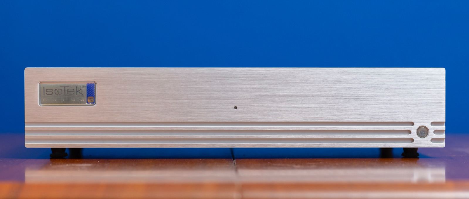 FS: ISOTEK EVO3 Solus power conditioner + EVO3 Sequel power cable ...