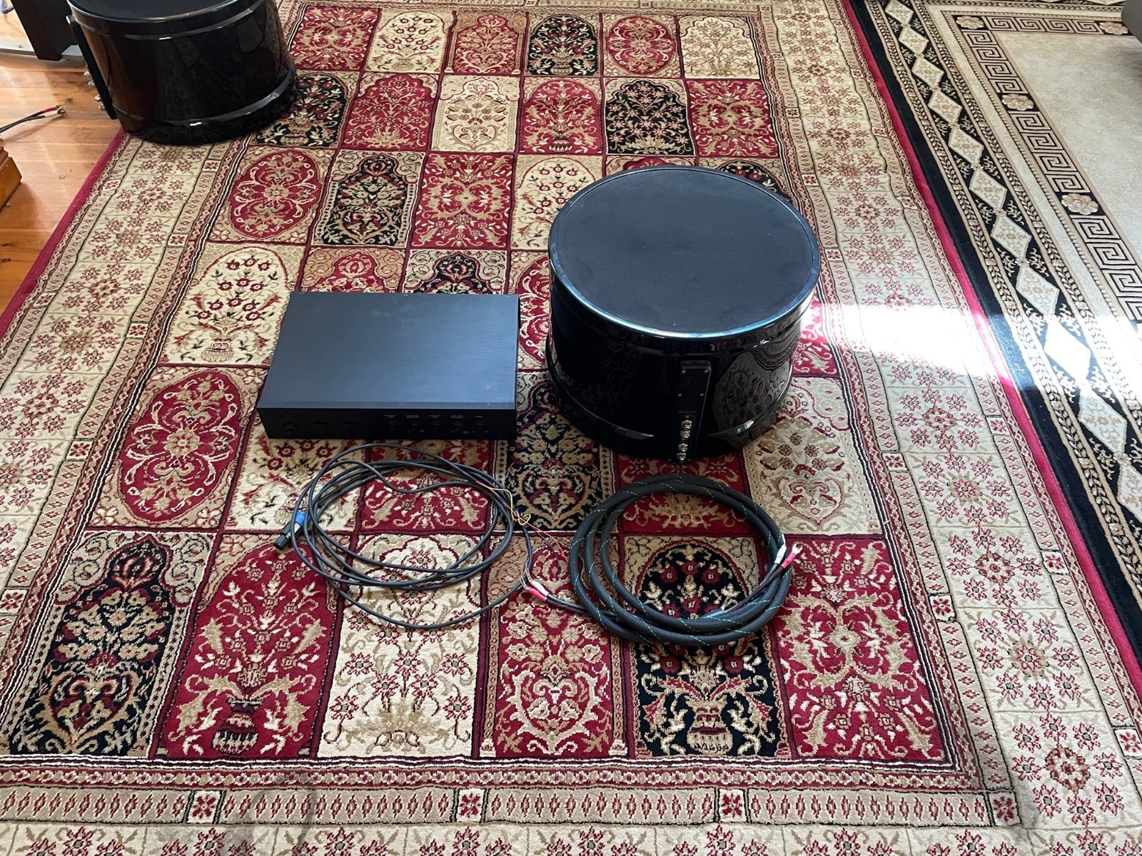 EOI: Wilson Benesch Torus Infrasonic Generator - Stereo, Home Cinema ...