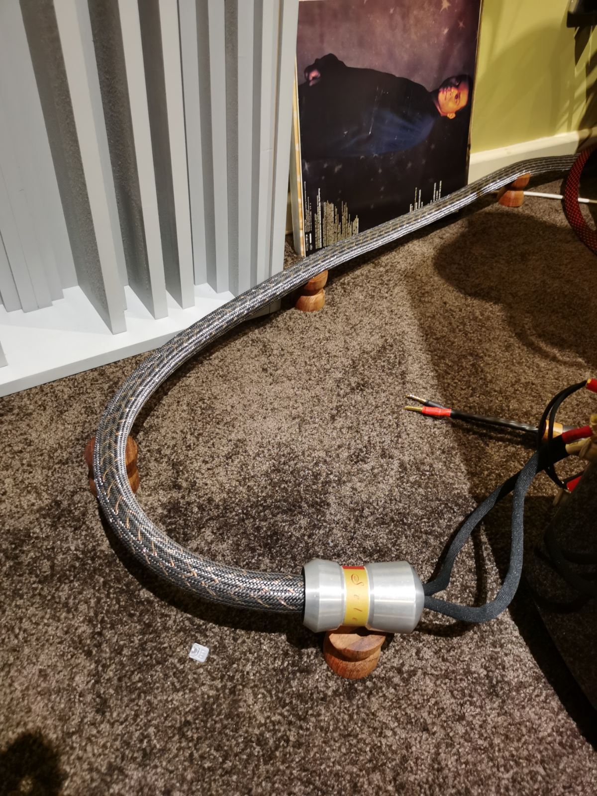 FS:Solid rosewood cable lifter - Hi-Fi and Cinema Cables & Accessories ...