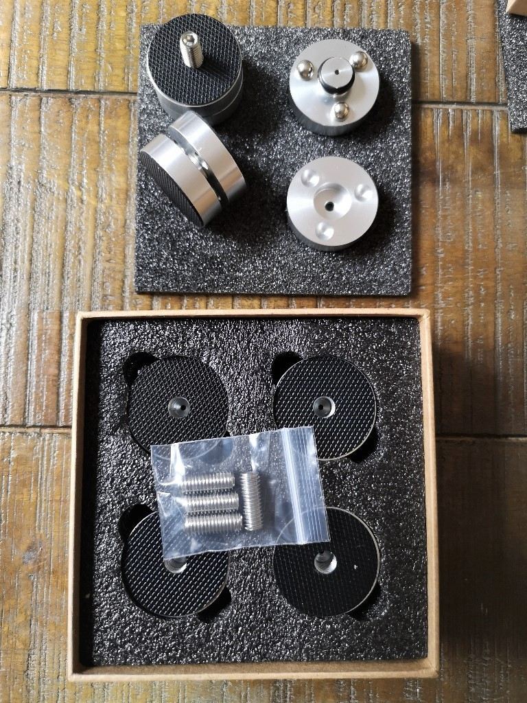 FS: Acoustic Feet ( Silver ) 8 pcs - Hi-Fi and Cinema Cables ...