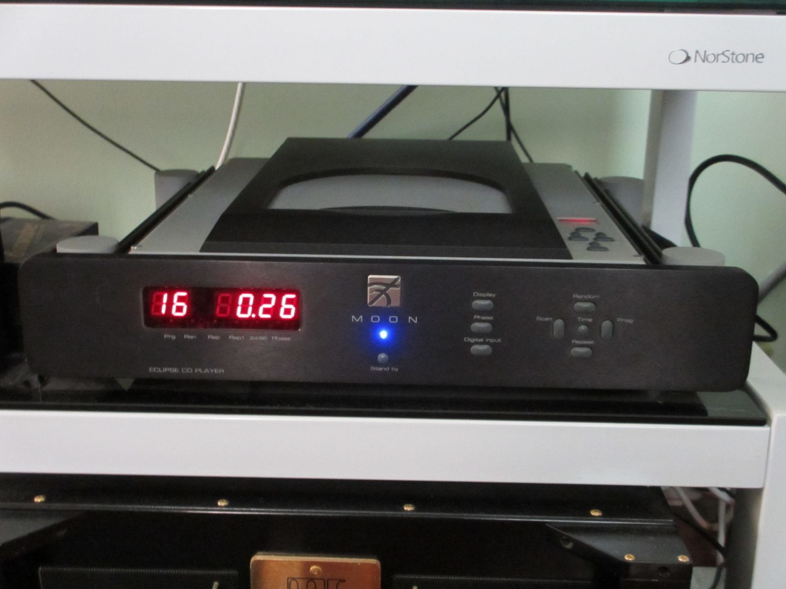 SimAudio Moon Eclipse CD player - Stereo, Home Cinema, Headphones ...