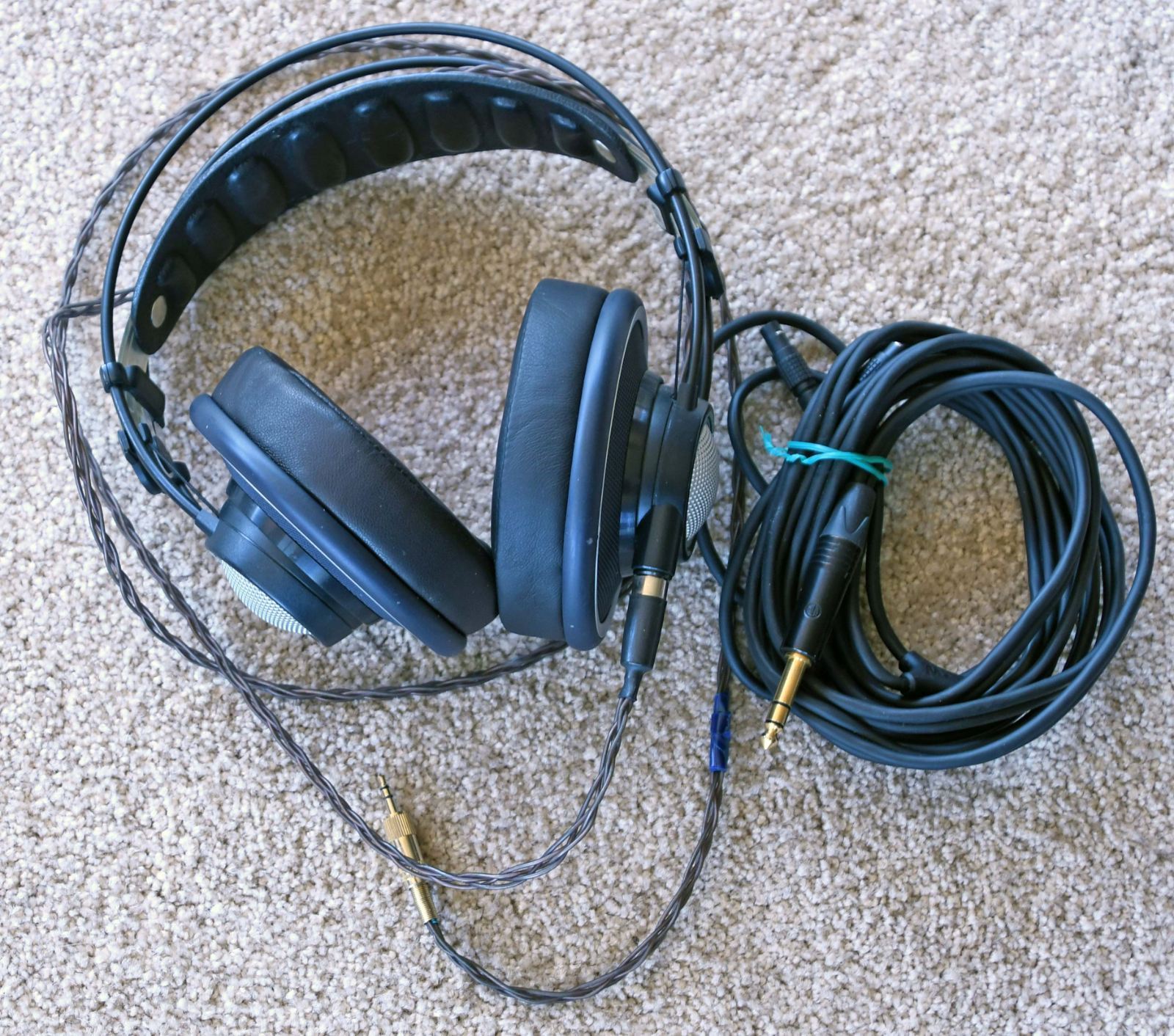 FS Professional AKG 702 headphone with new soft leather pads |﻿ Stereo ...