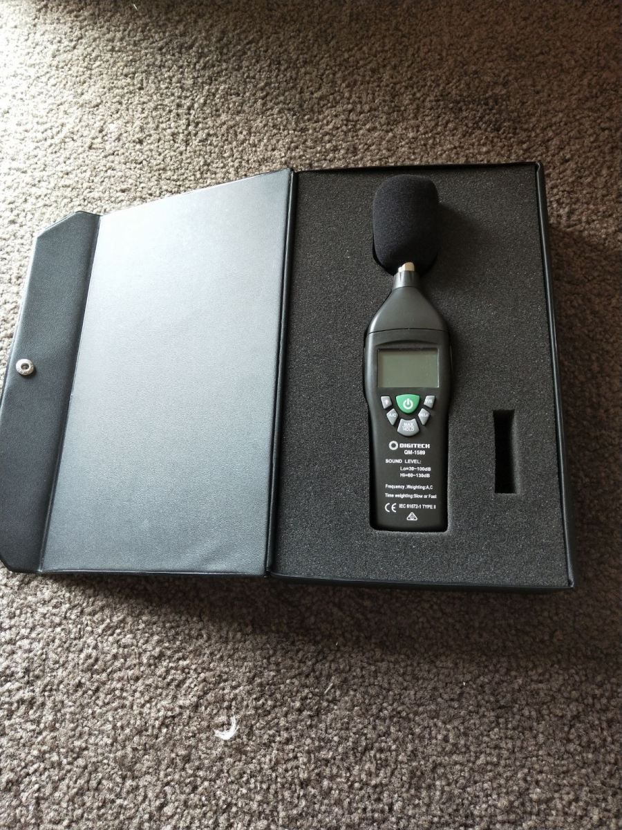 FS: Compact Digital Sound Level Meter - Hi-Fi and Cinema Cables ...