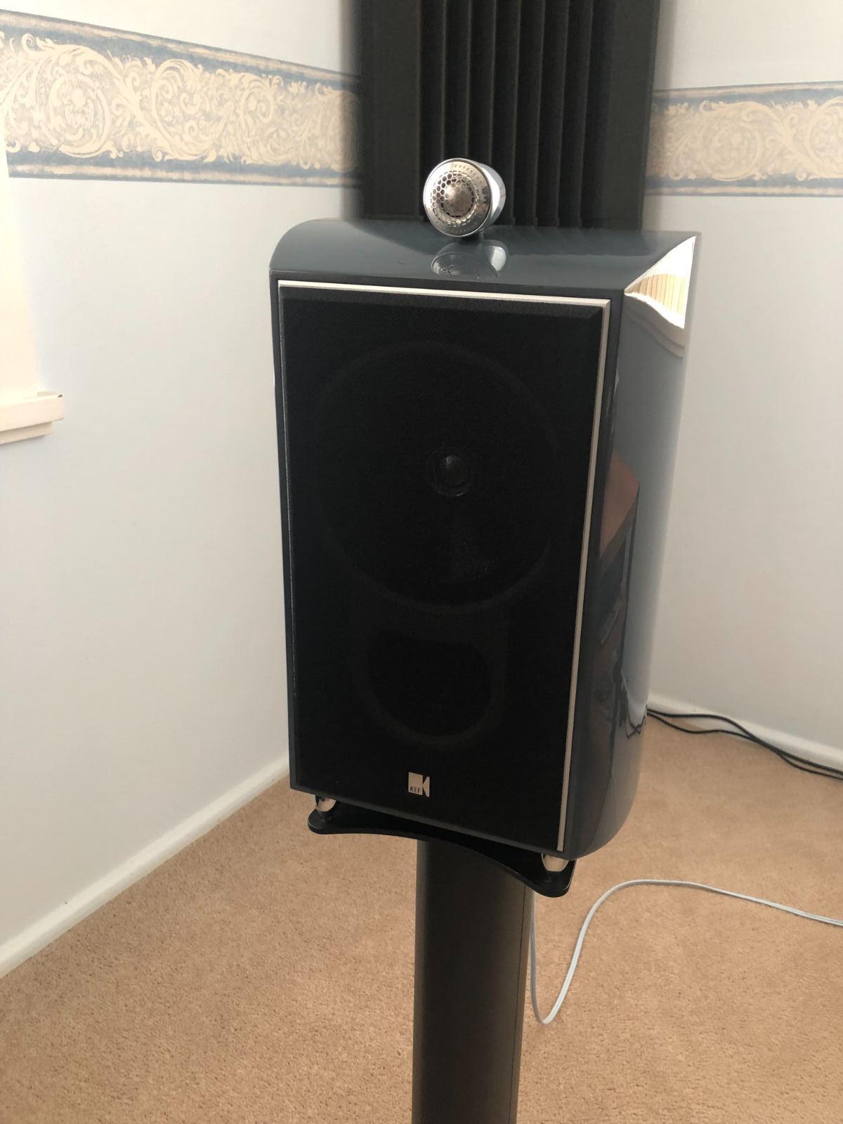 FS: Speakers KEF XQ1 with Genuine KEF stand - Stereo, Home Cinema ...