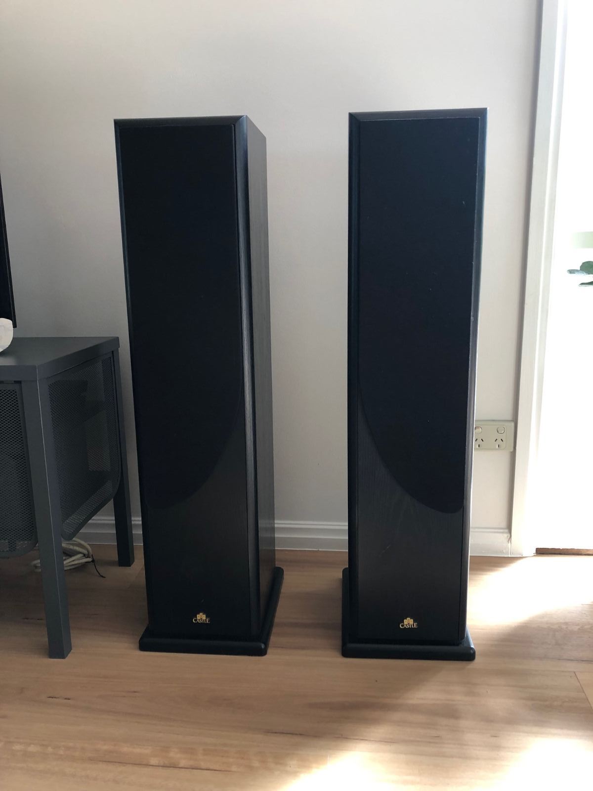 FS: NAD C352 Stereo Amplifier and Castle Conway 3 speakers - Stereo ...