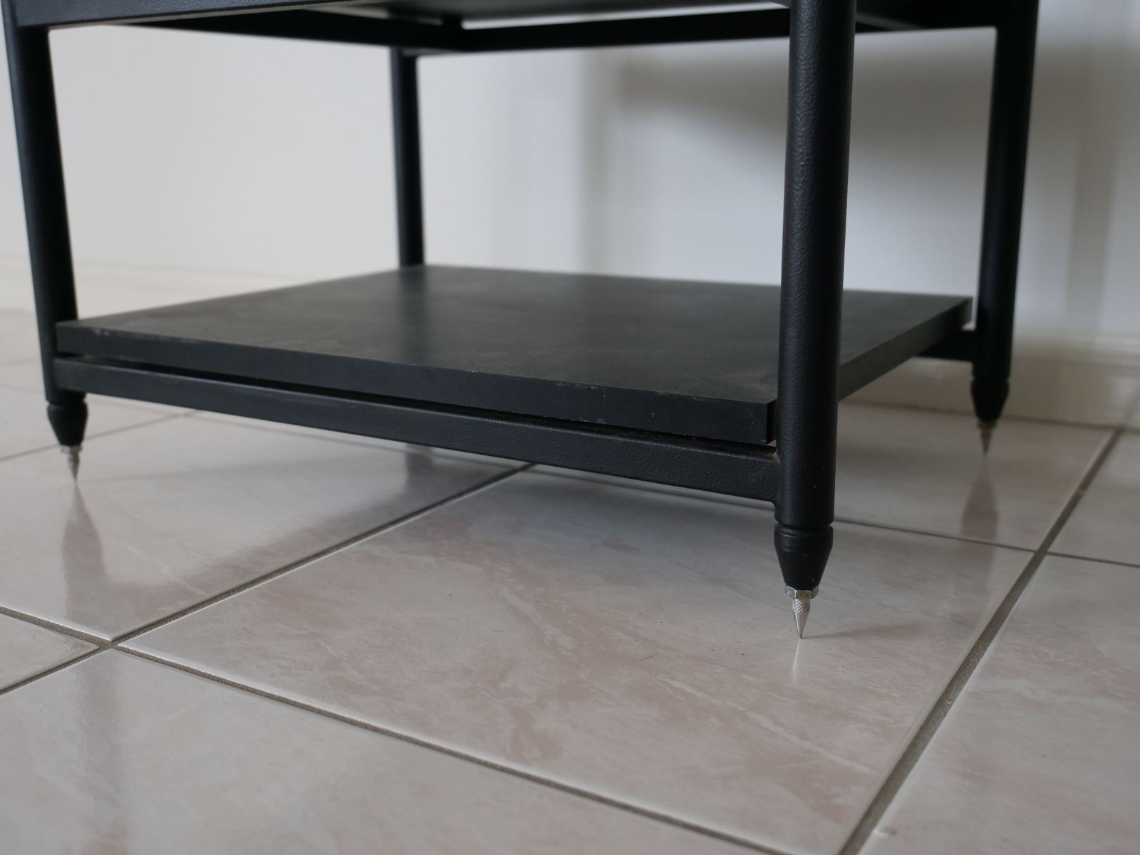 FS: Solidsteel hi-fi rack - Hi-Fi and Cinema Cables & Accessories - StereoNET