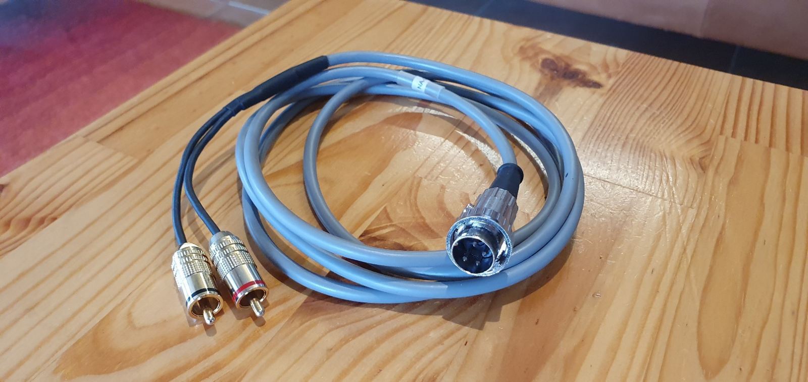 Naim 4pin DIN to RCA 2m - Hi-Fi and Cinema Cables & Accessories - StereoNET