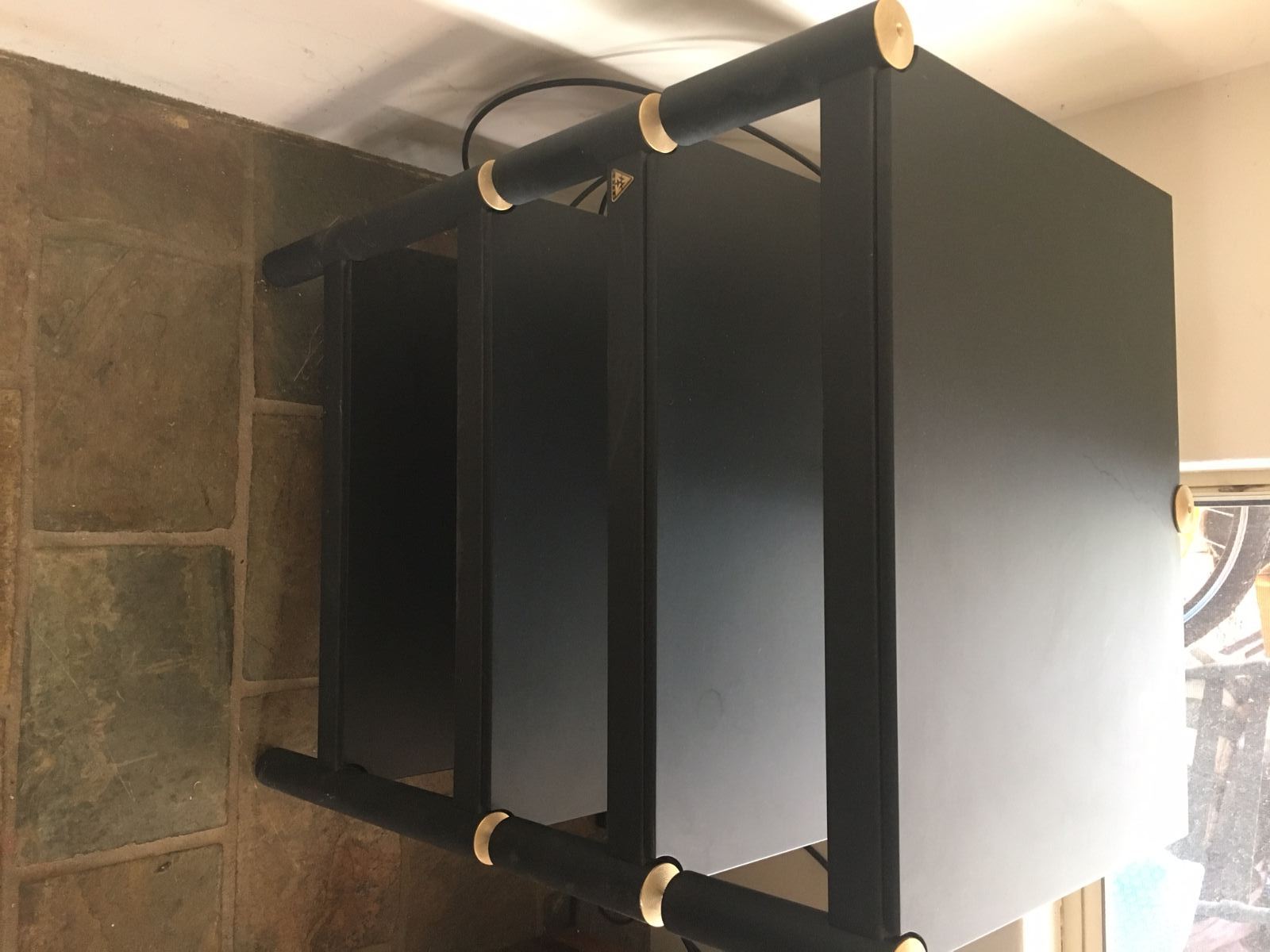 LOVAN RACK - Hi-Fi and Cinema Cables & Accessories - StereoNET