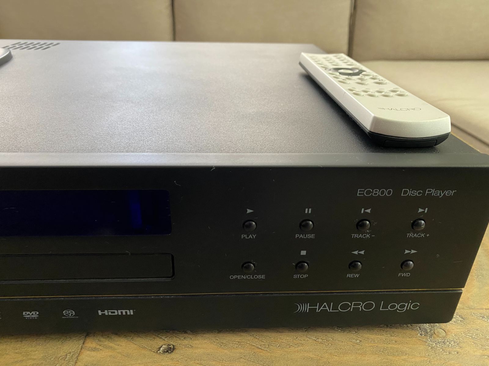 FS: Halcro EC800 Universal Disc Player with 8 x SACD discs - Stereo ...