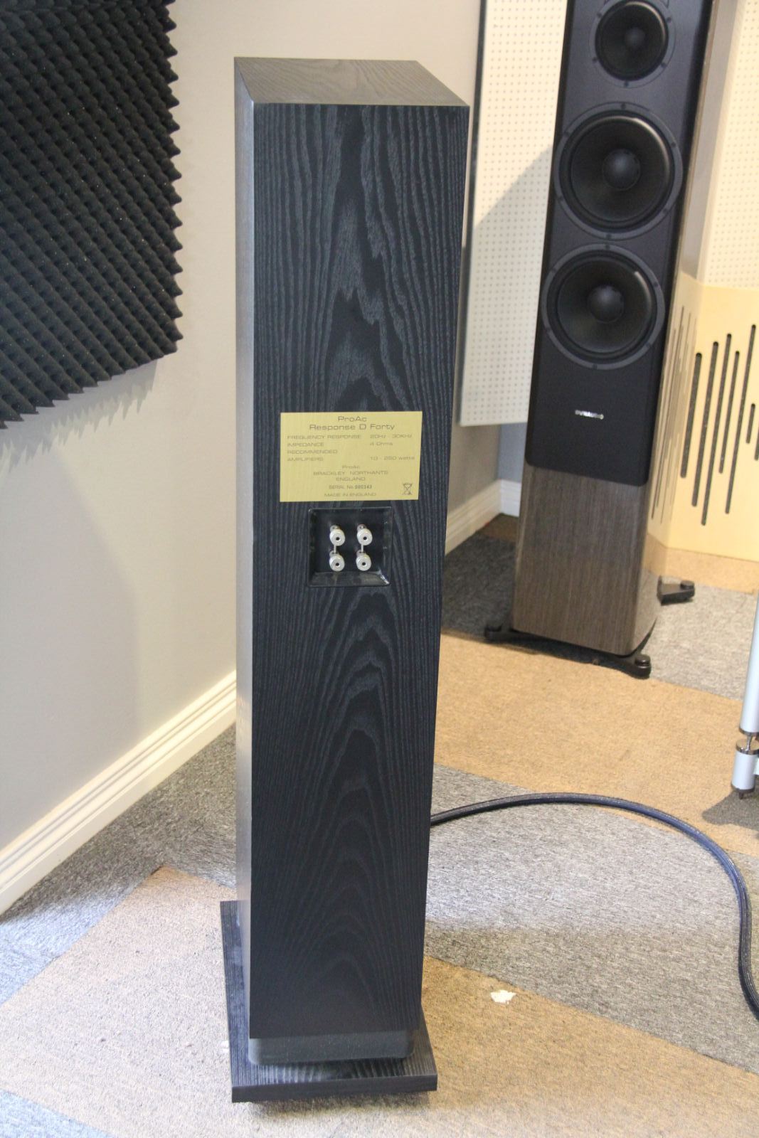 FS: ProAc Response D40R Floorstanding Speakers - Commercial Classifieds ...