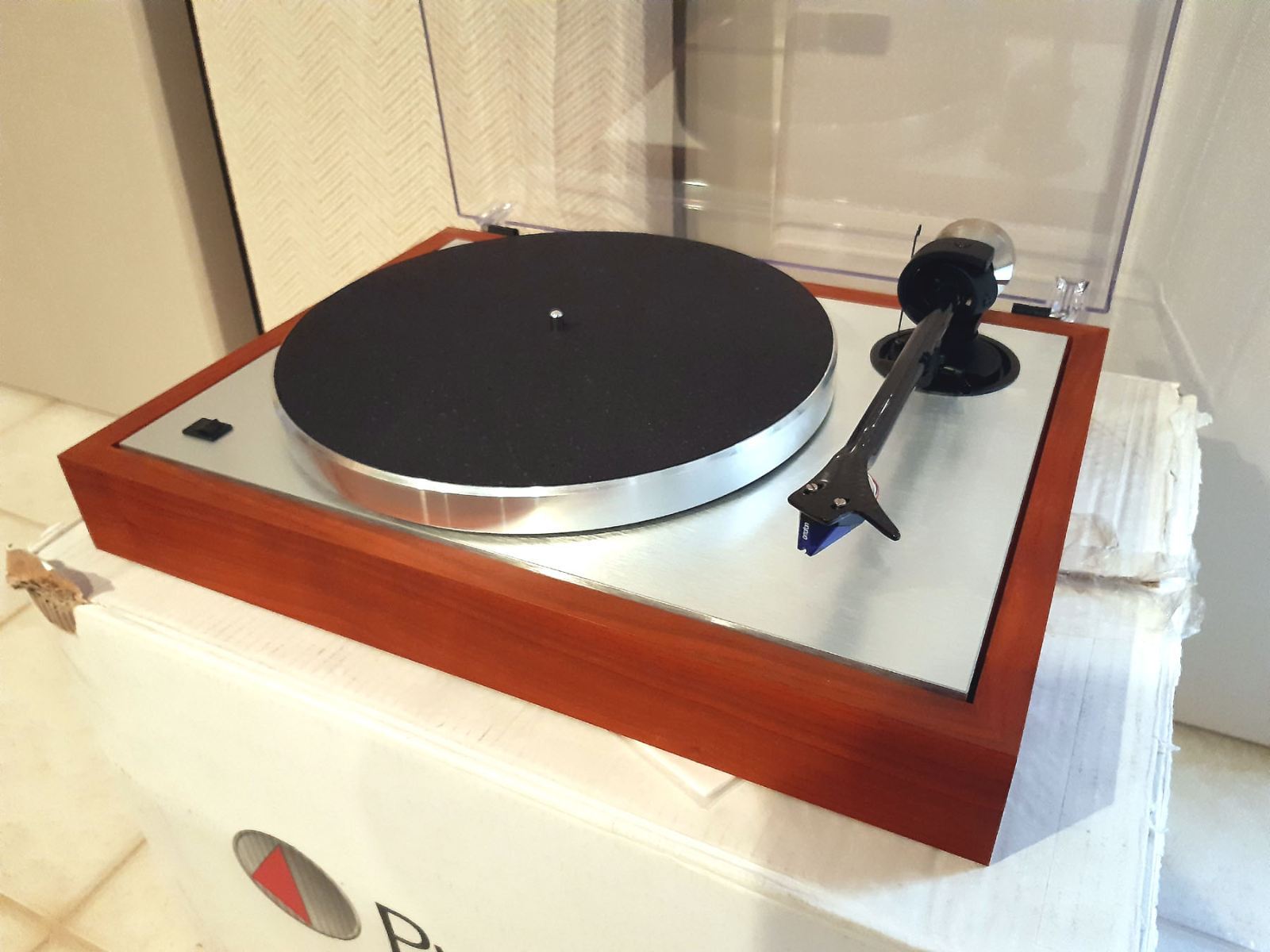 Project CLASSIC Turntable in mint condition with upgrades! - Stereo ...
