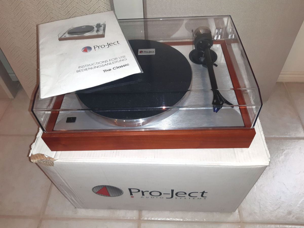 Project CLASSIC Turntable in mint condition with upgrades! - Stereo ...